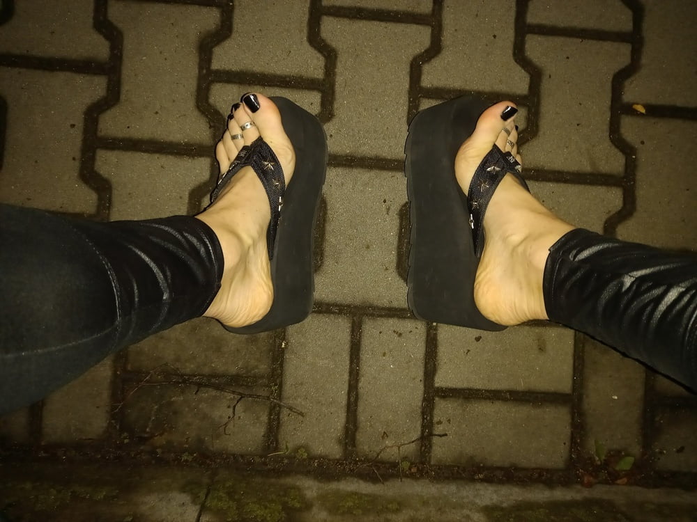 Platform Flip Flops 26 Pics Xhamster