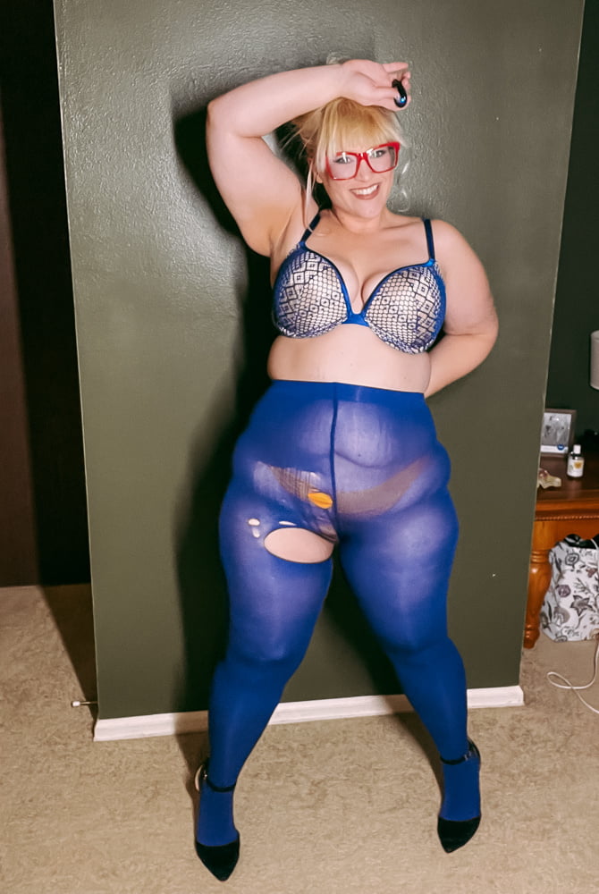Blue Pantyhose Stinky Nylons Fat Ass Bbw Milf Goddess 20 Pics Xhamster