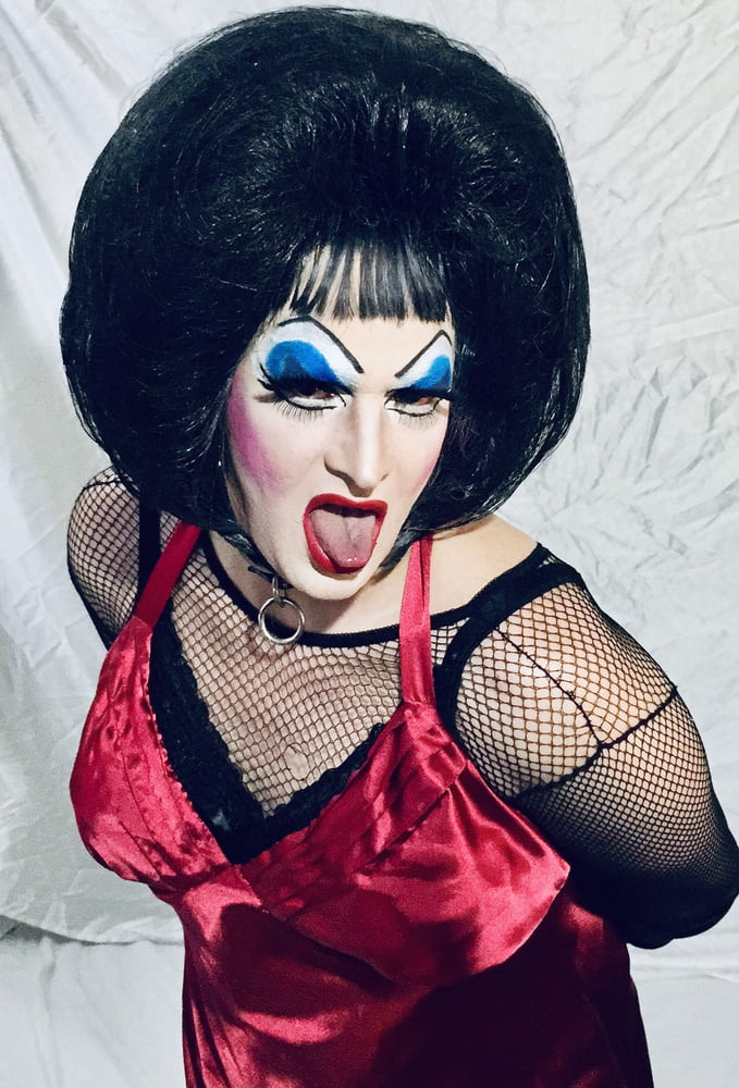Heavy Makeup Slutdebra In Red 24 Pics Xhamster